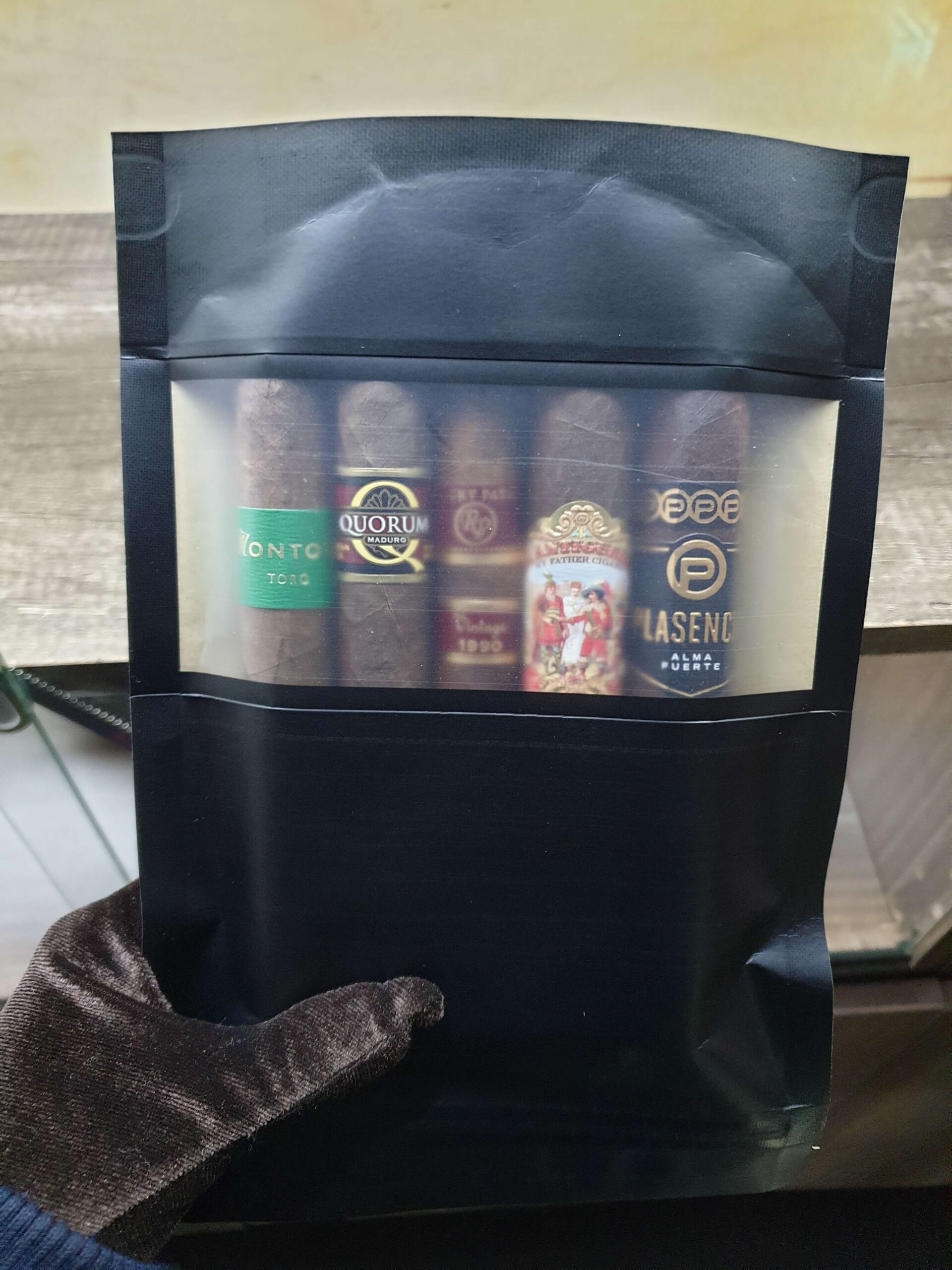 Assorted Maduro Toro Cigar Pack - Brick Cigars Kenya